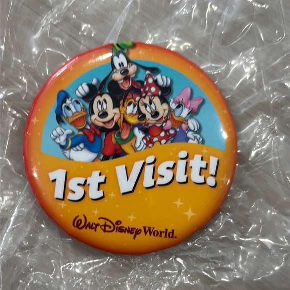 Disney | Accessories | Disney World St Visit Button | Poshmark